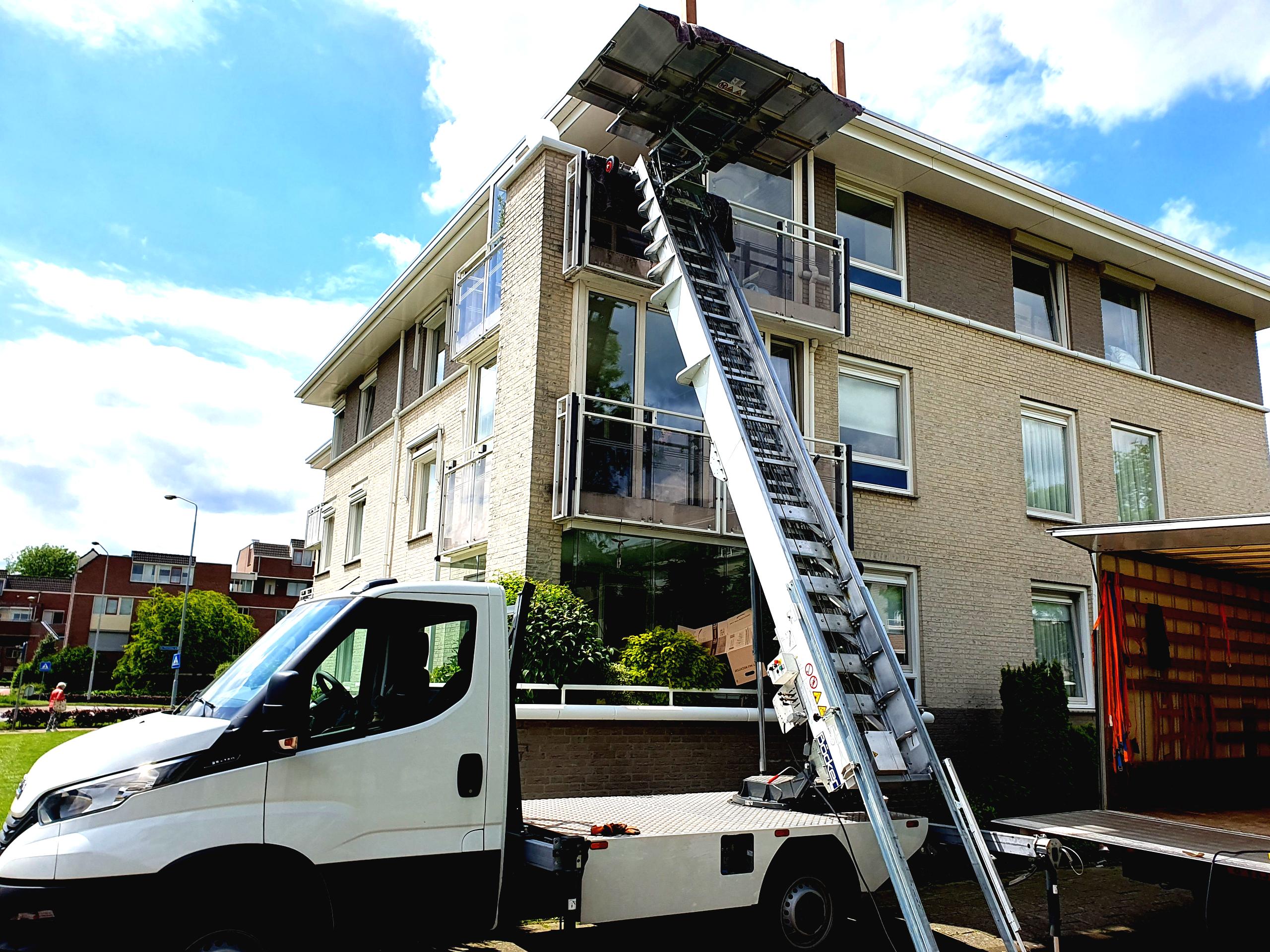 Verhuislift Huren-Bemande Verhuislift Vanaf €79,- Huur verhuislift